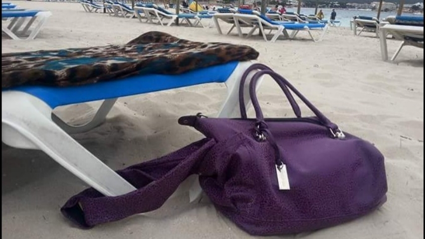 CUFF CLIP BAG - a Business crowdfunding project in by Sue Tweedy