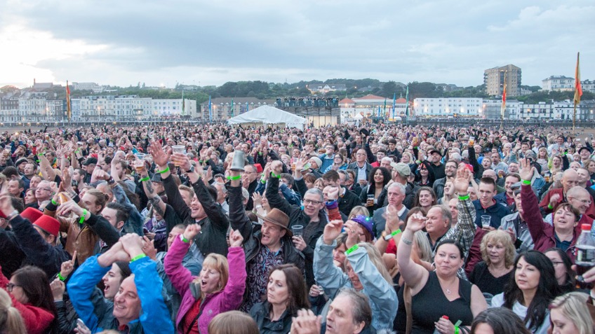 Hastings Pier - take a stake in our future - a Community shares ...