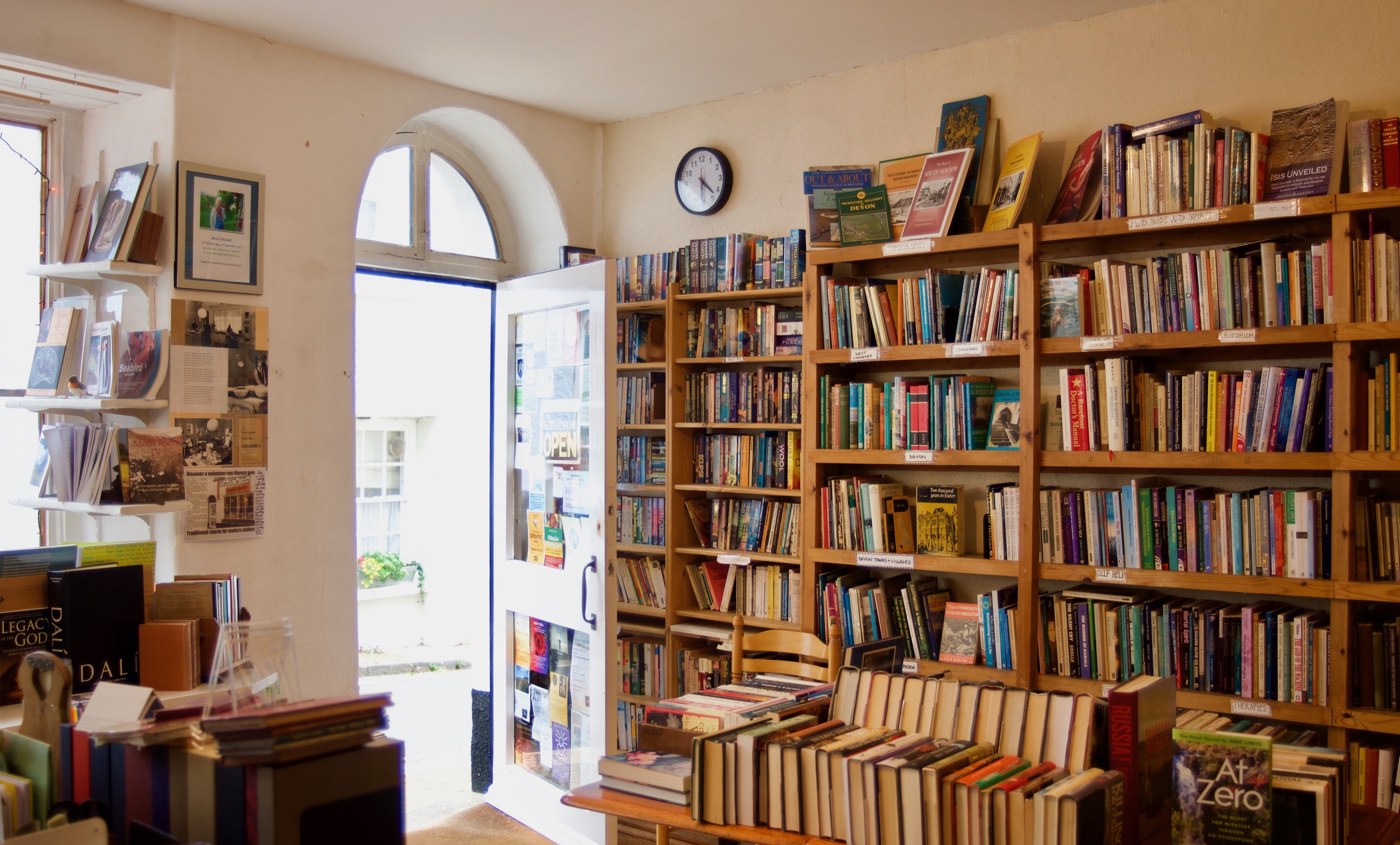 Save Totnes Community Bookshop - a Community crowdfunding project in ...