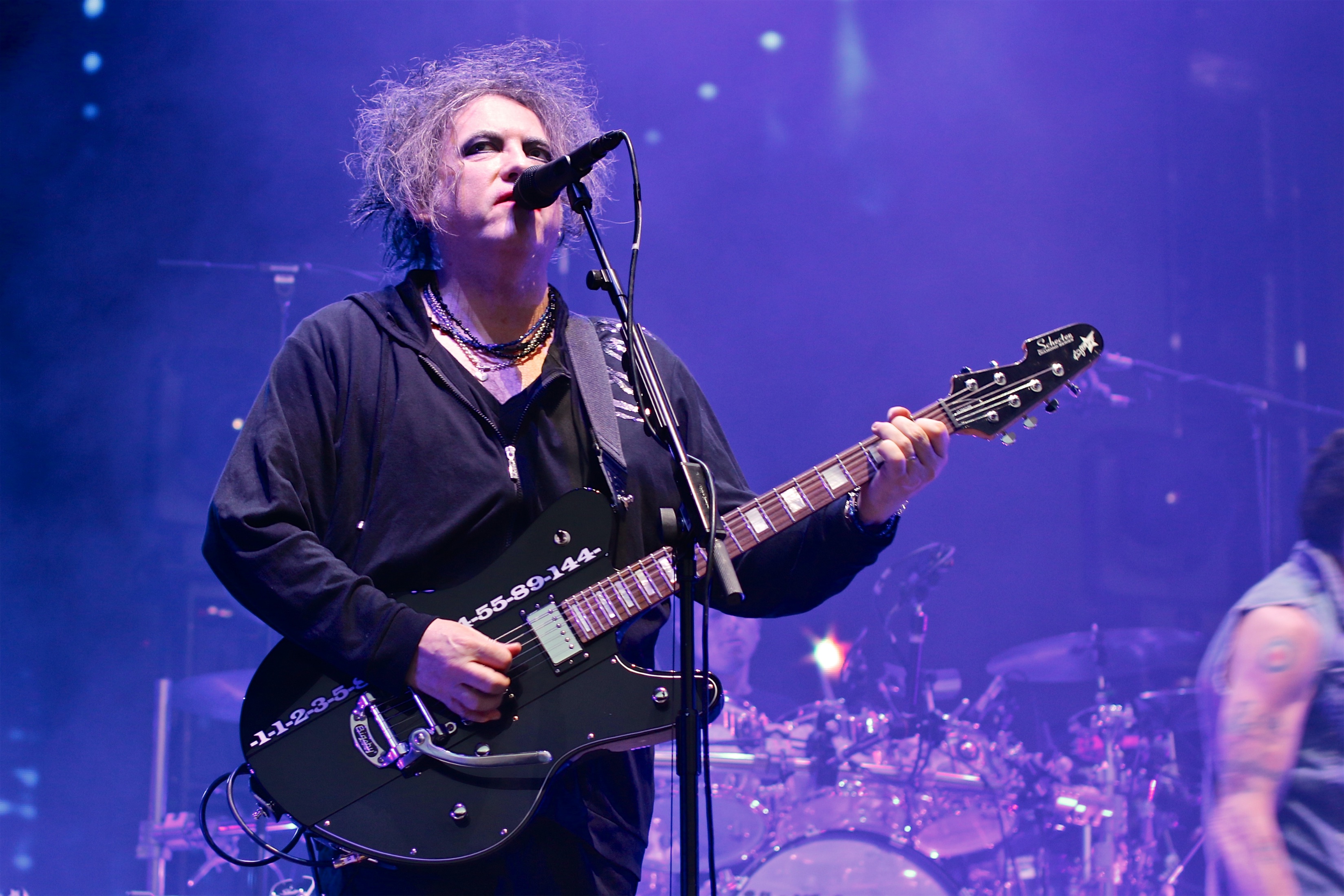 Win ROBERT SMITH'S 2016 Schecter Ultracure Guitar - a Music ...