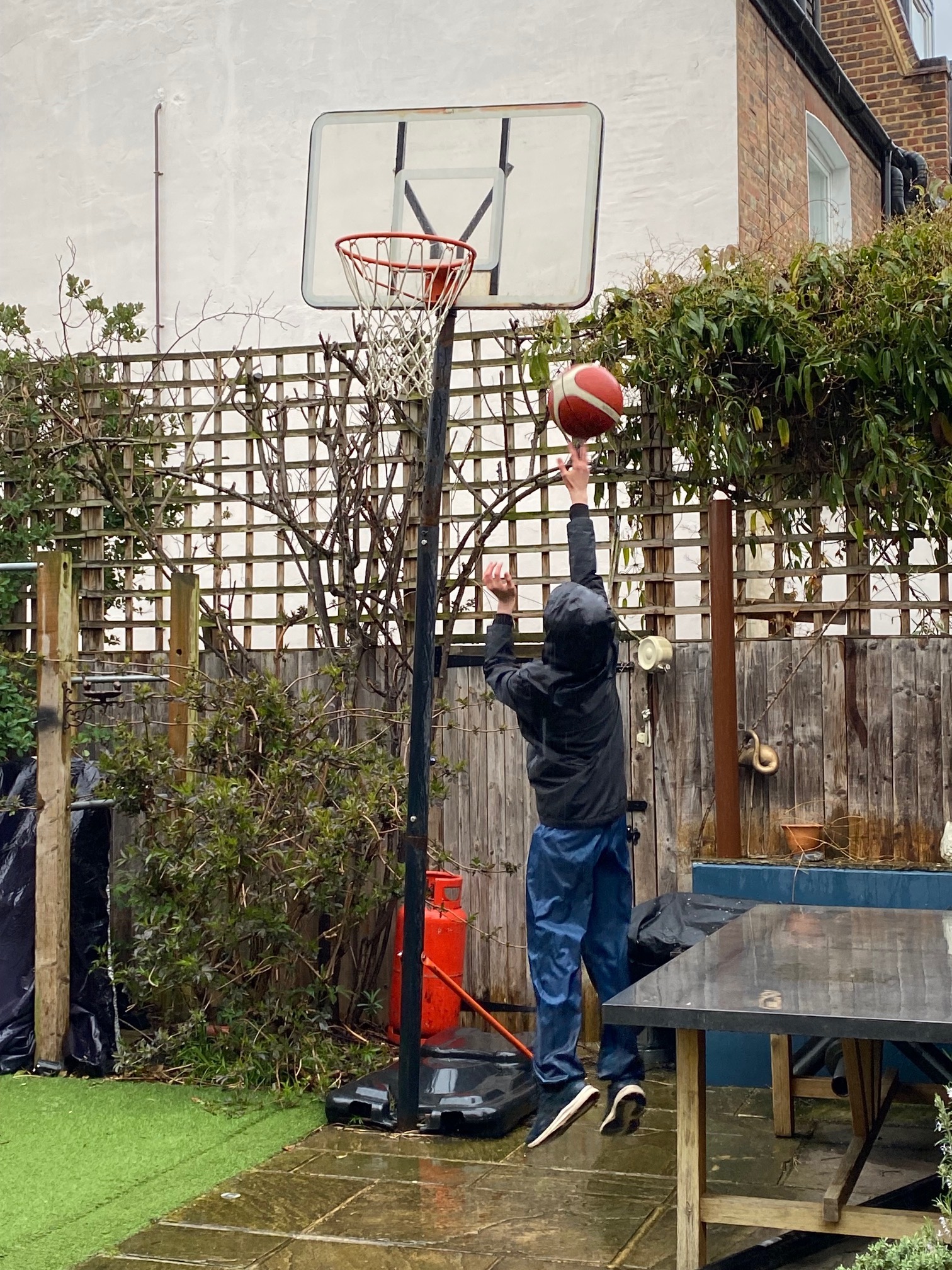 Digby Raises Funds for London Thunder Basketball - a Community ...