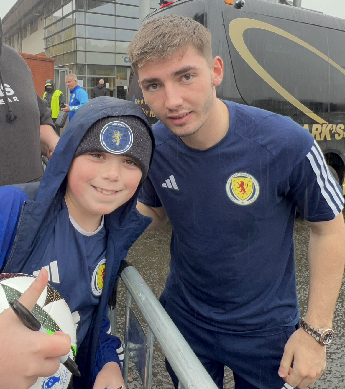 SnL P7 Trip-Signed Scotland Training Shirt & Ball - a Schools ...