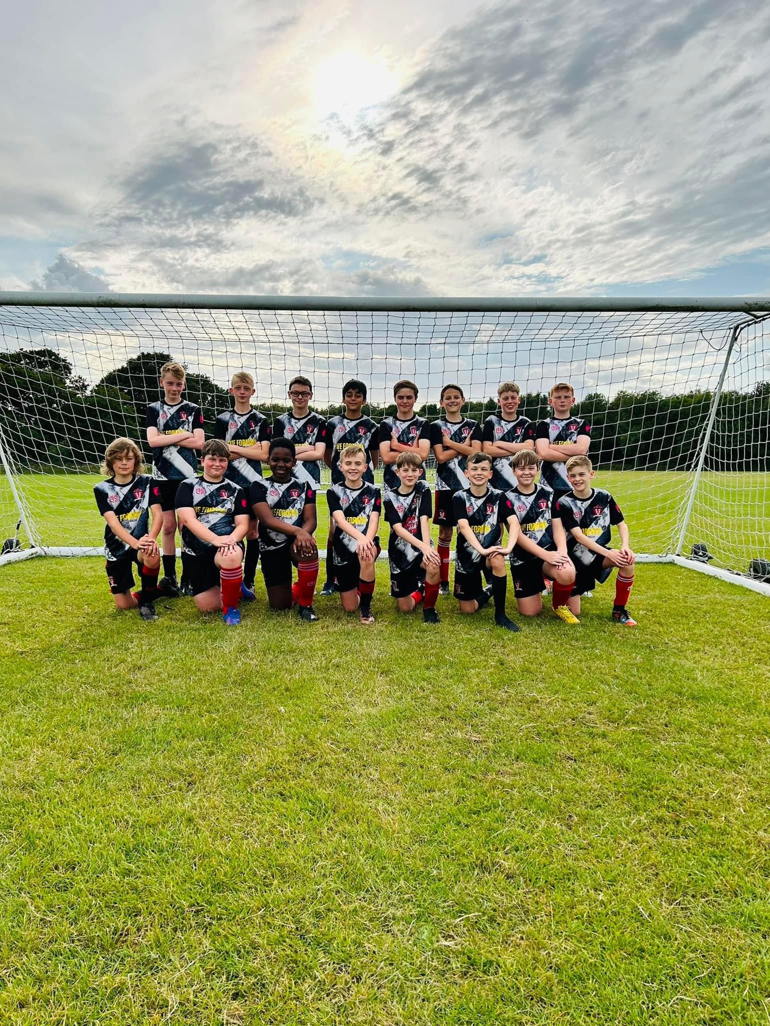 Signed Manchester United Replica Shirt, 1999 - a Sports crowdfunding ...