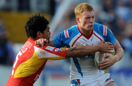 Signed & Framed Wakefield Trinity Home Shirt 2009 - a Sports ...
