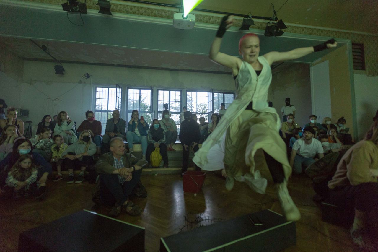 Bunker Cabaret: A Ukrainian Theatre Tour in the UK - a Music ...