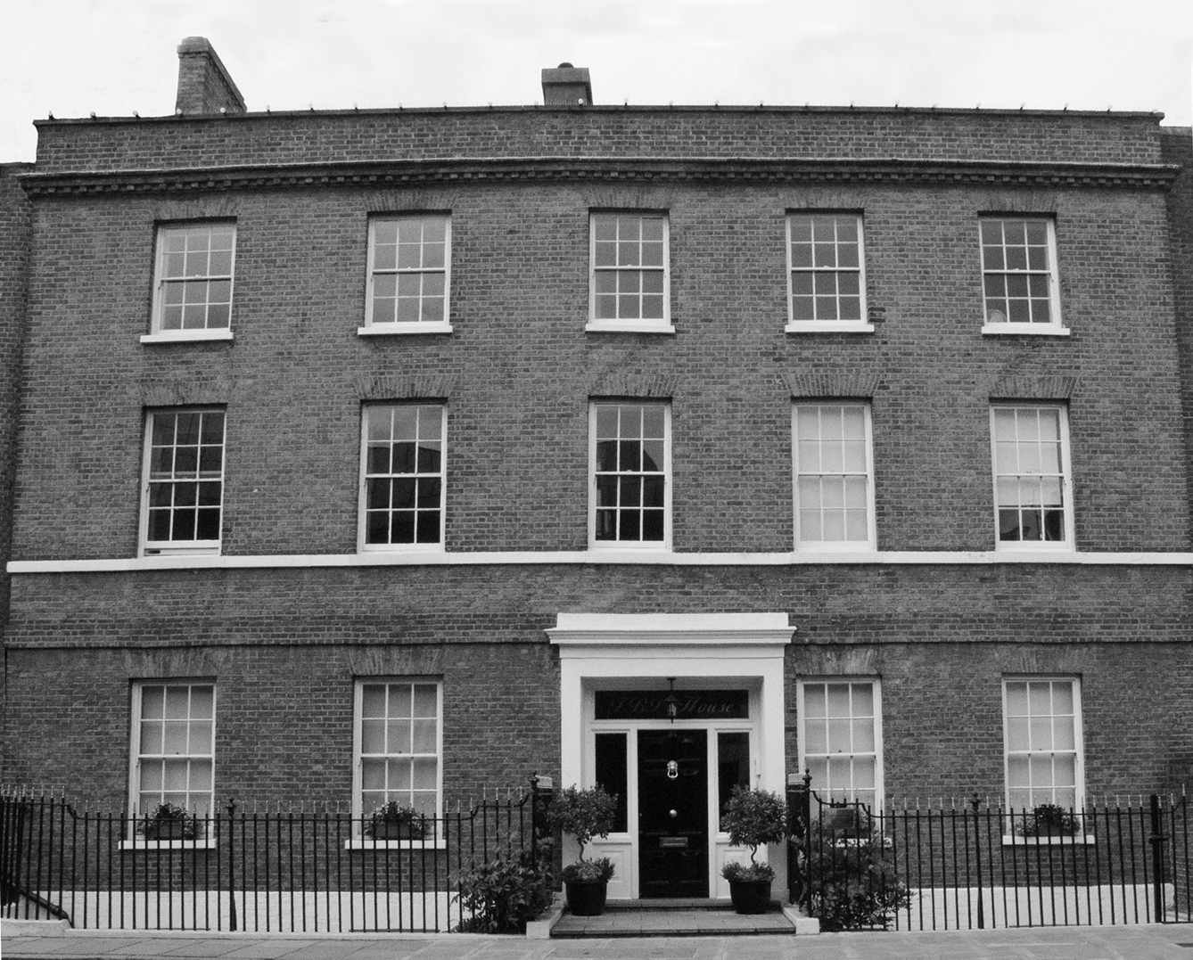 Help to create the first Virginia Woolf Statue - a Charities ...