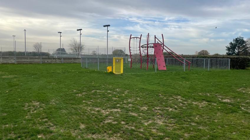 Caldecote Playing Fields Play Area Extension - a Community crowdfunding ...