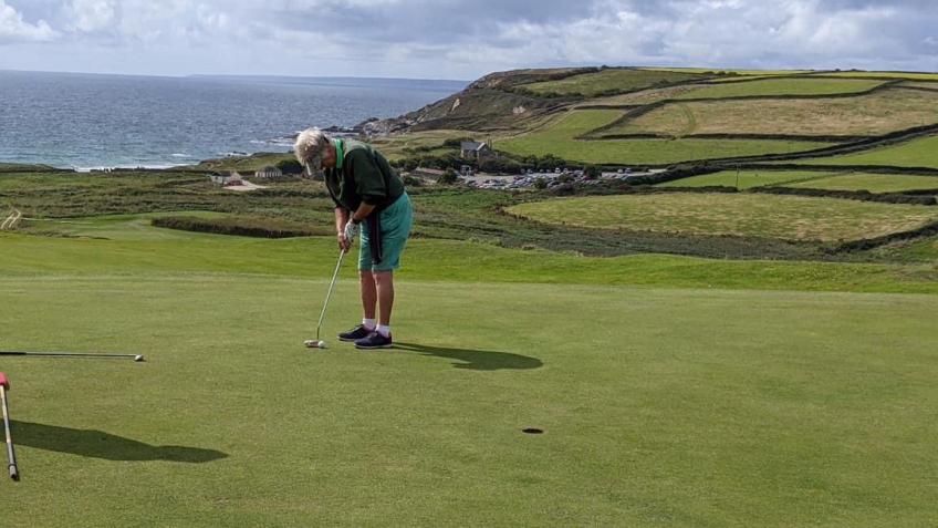 Mullion Golf Club Solar Panel project - a Community crowdfunding ...