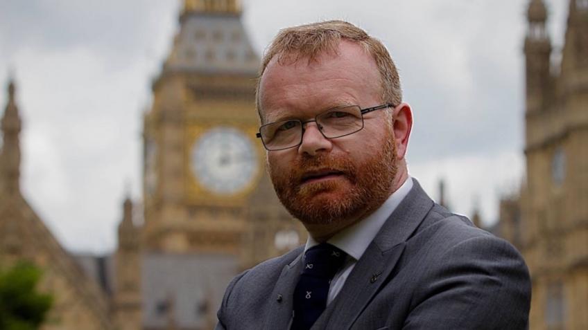 Re-Elect Martyn Day in Linlithgow & East Falkirk - a Politics ...